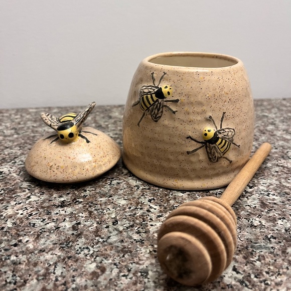 unbranded | Other | Vintage Ceramic Pottery Honey Beehive Comb Honey ...